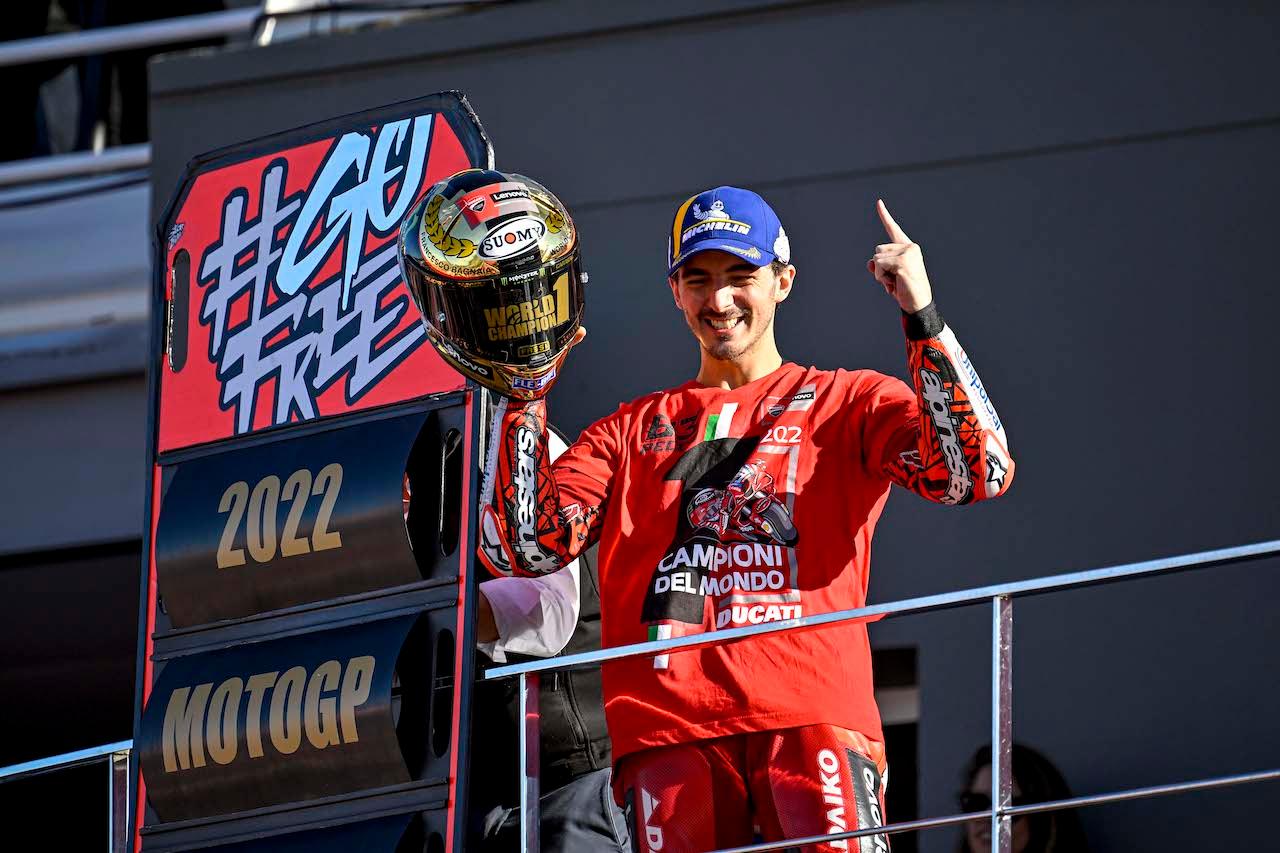 Peccone Bagnaia incoronato campione del mondo MOTOGP del 2022 mentre A